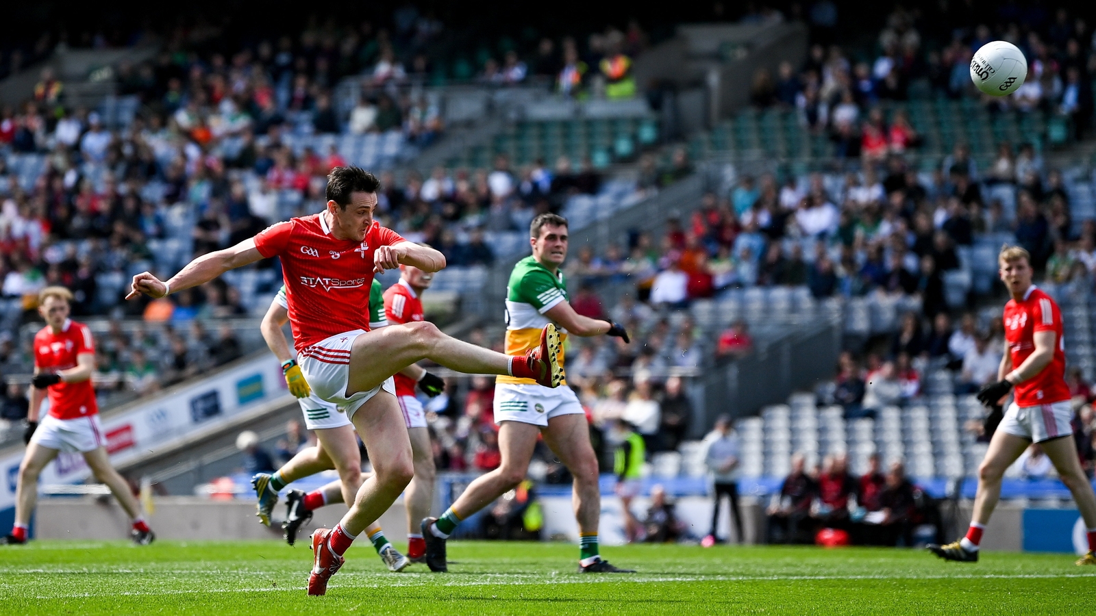 Louth find extra gear to overcome gallant Offaly