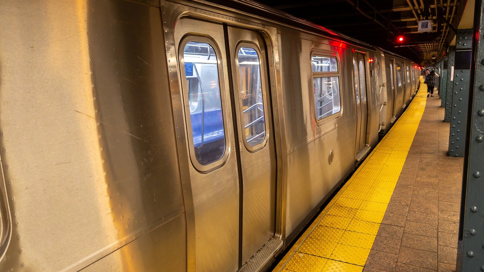 Chokehold death of man on NY subway ruled a homicide
