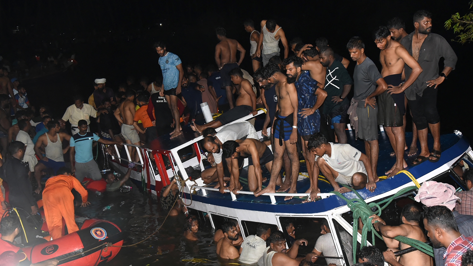 At least 22 dead after boat capsizes in India