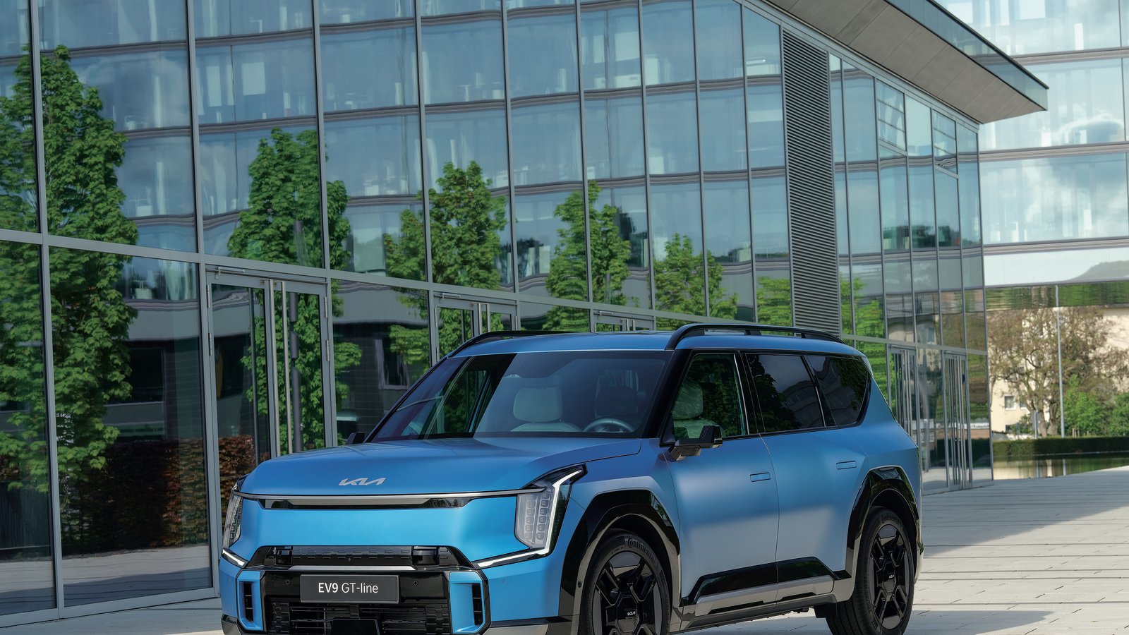 Kia to launch its biggest EV, with seven seats as standard