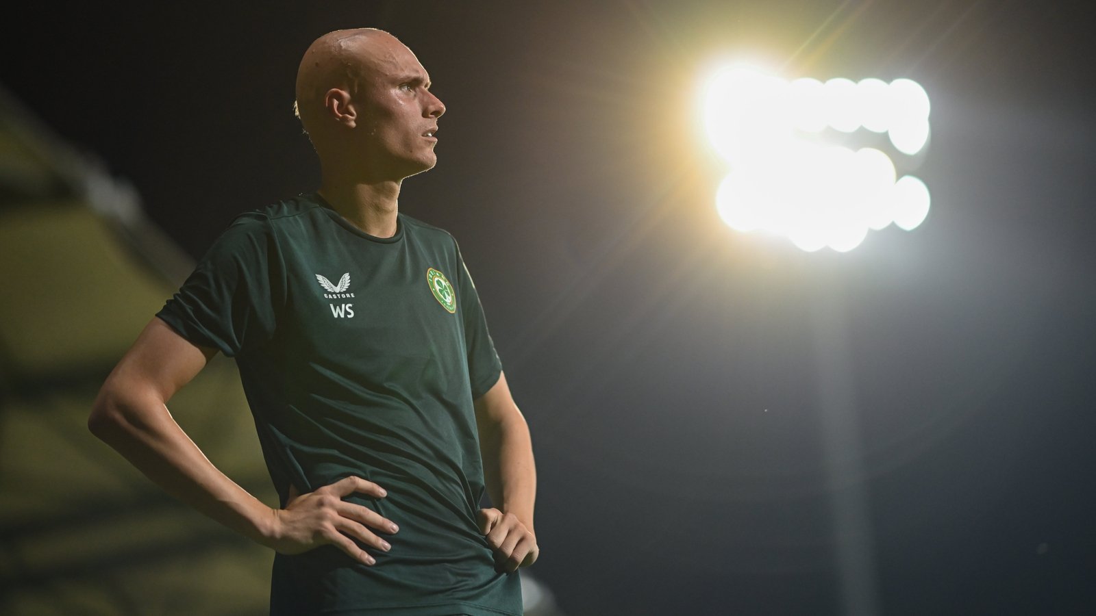 Smallbone in country over club mode ahead of Greece gig