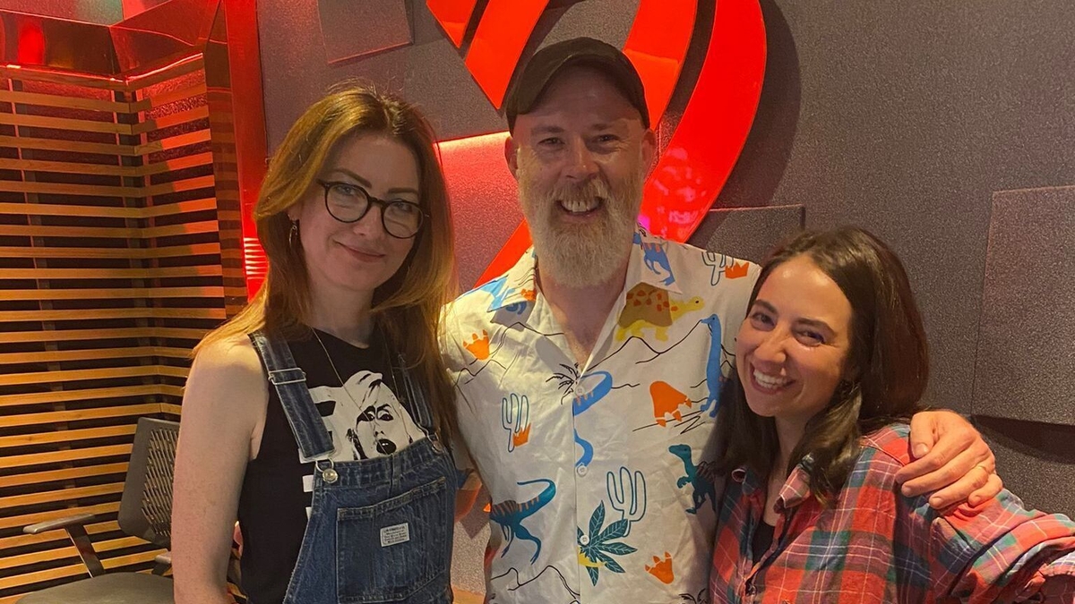 Jen's Friends with Edwin Sammon & Hannah Mammalis | Jennifer Zamparelli ...