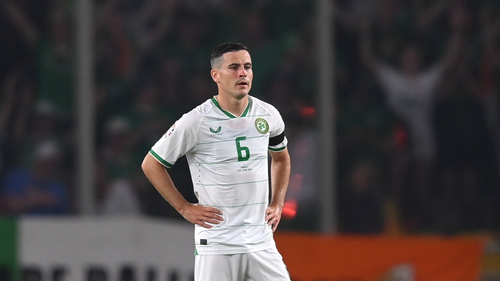 Republic of Ireland's Cullen signs new Burnley contract