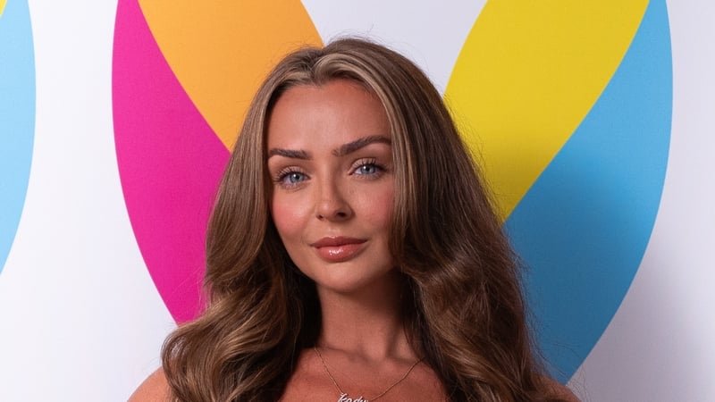 Former Love Islander makes surprise return to villa