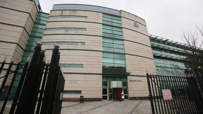 Loyalist 'supergrass' giving evidence in murder trial