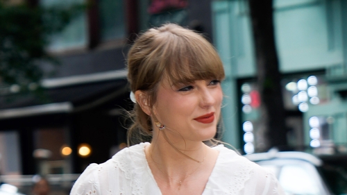 Taylor Swift releases Speak Now (Taylor's Version)