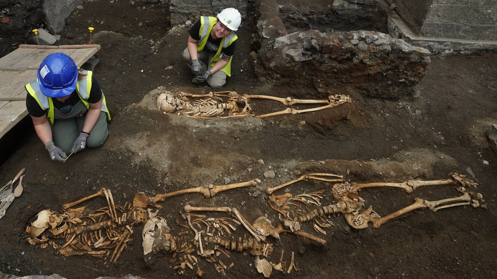 Ancient skeletal remains found on site of planned hotel