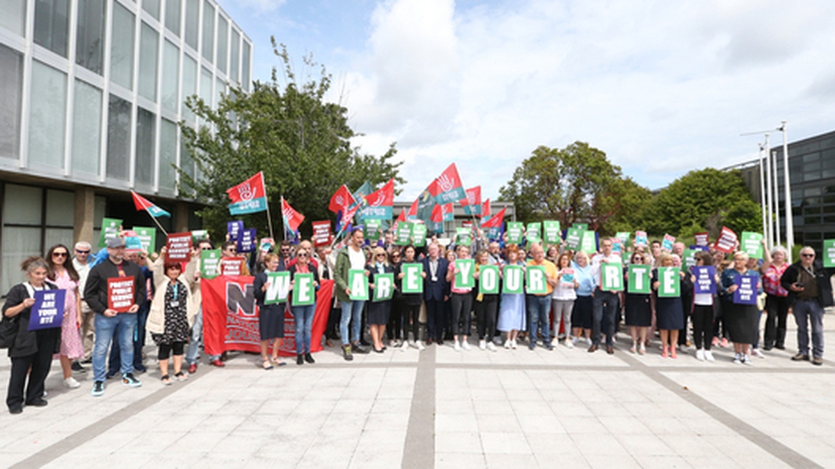 RTÉ staff demonstration | Drivetime - RTÉ Radio 1