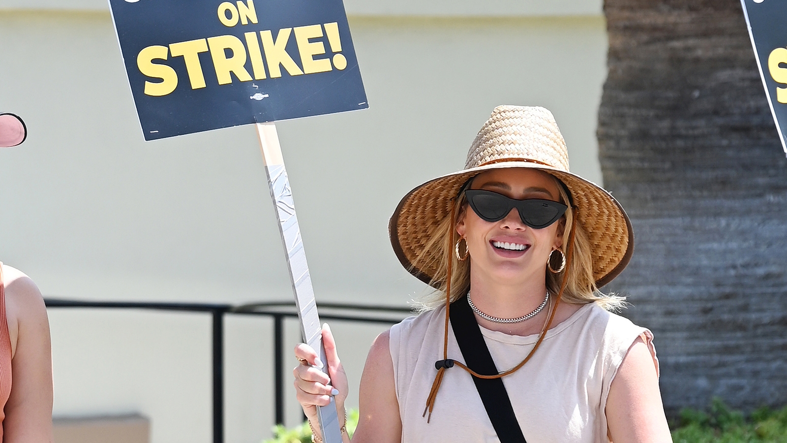 Stars join striking actors on picket lines in US