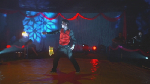 Sorcas go hiomlán as Gaeilge i gConamara