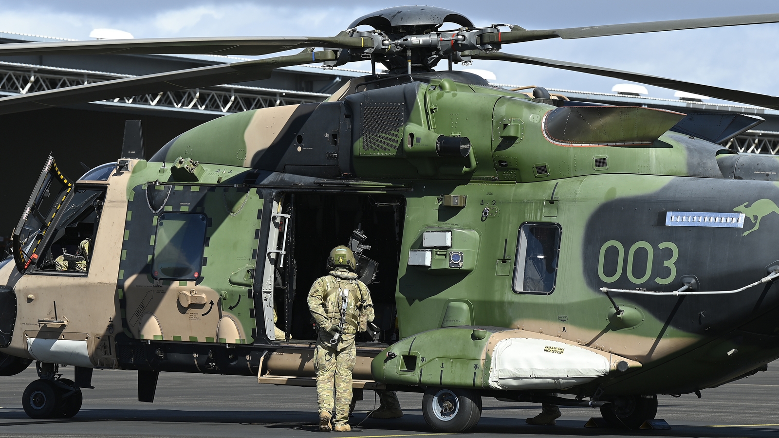 'Human remains' found in Australian helicopter crash