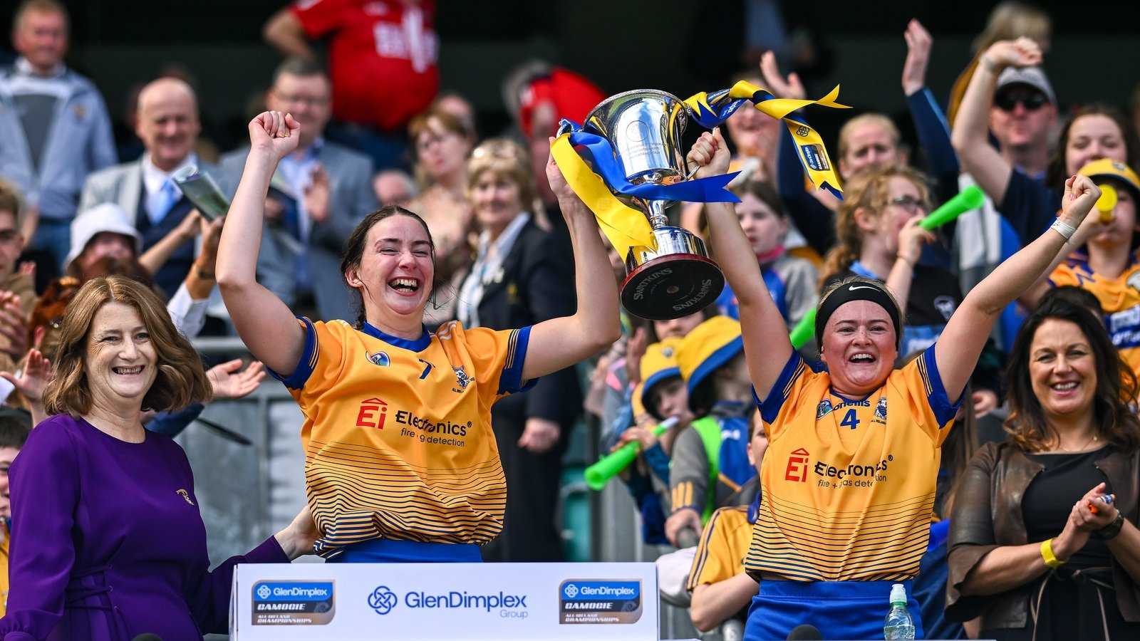 Clare overcome slow start to win Premier Junior final