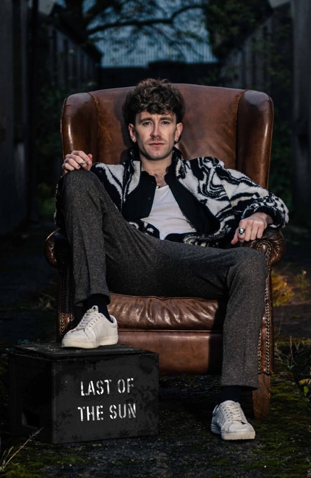 Behind the music - Codyy