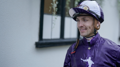 Stott steers Bucanero Fuerte home in Phoenix Stakes