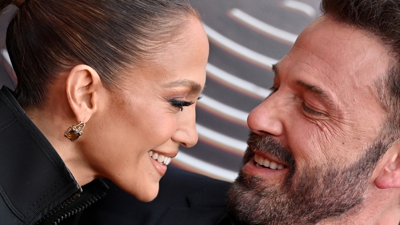 Jennifer Lopez Feeling Overwhelmed On Her Anniversary