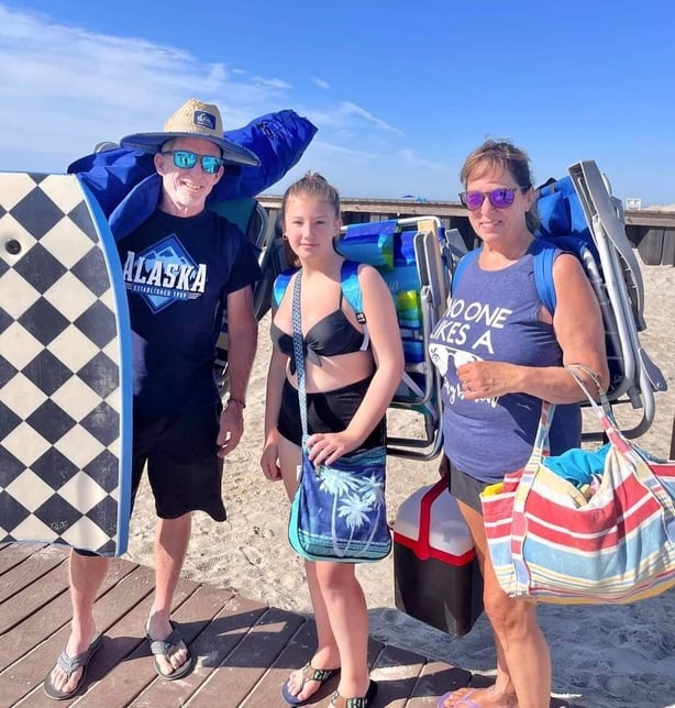 Search on for 'Aoife' as message in bottle found in US