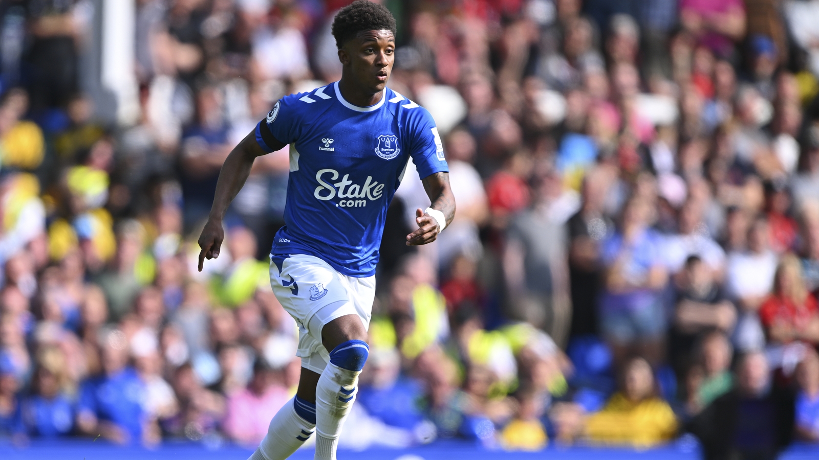 Unsettled Gray completes Saudi switch from Everton