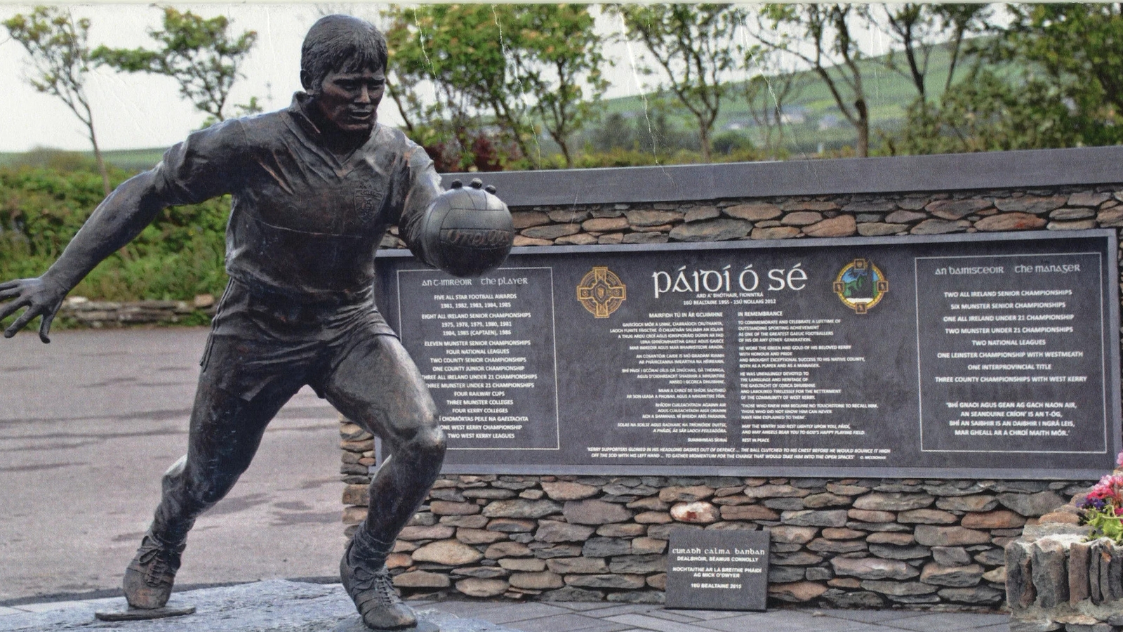 Statues, murals and Henry Shefflin: 100 years of art and the GAA