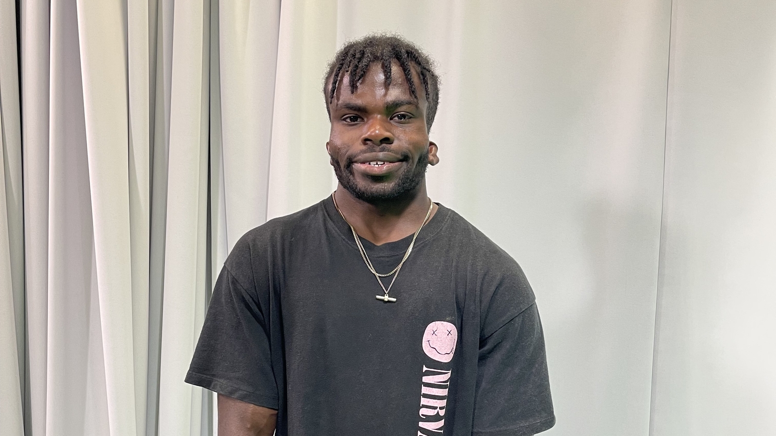 'I proved them wrong' - Deaf TikToker on ISL awareness