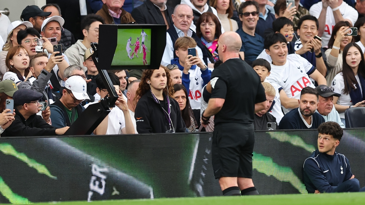VAR decisions and the erosion of the referee | Today with Claire Byrne ...