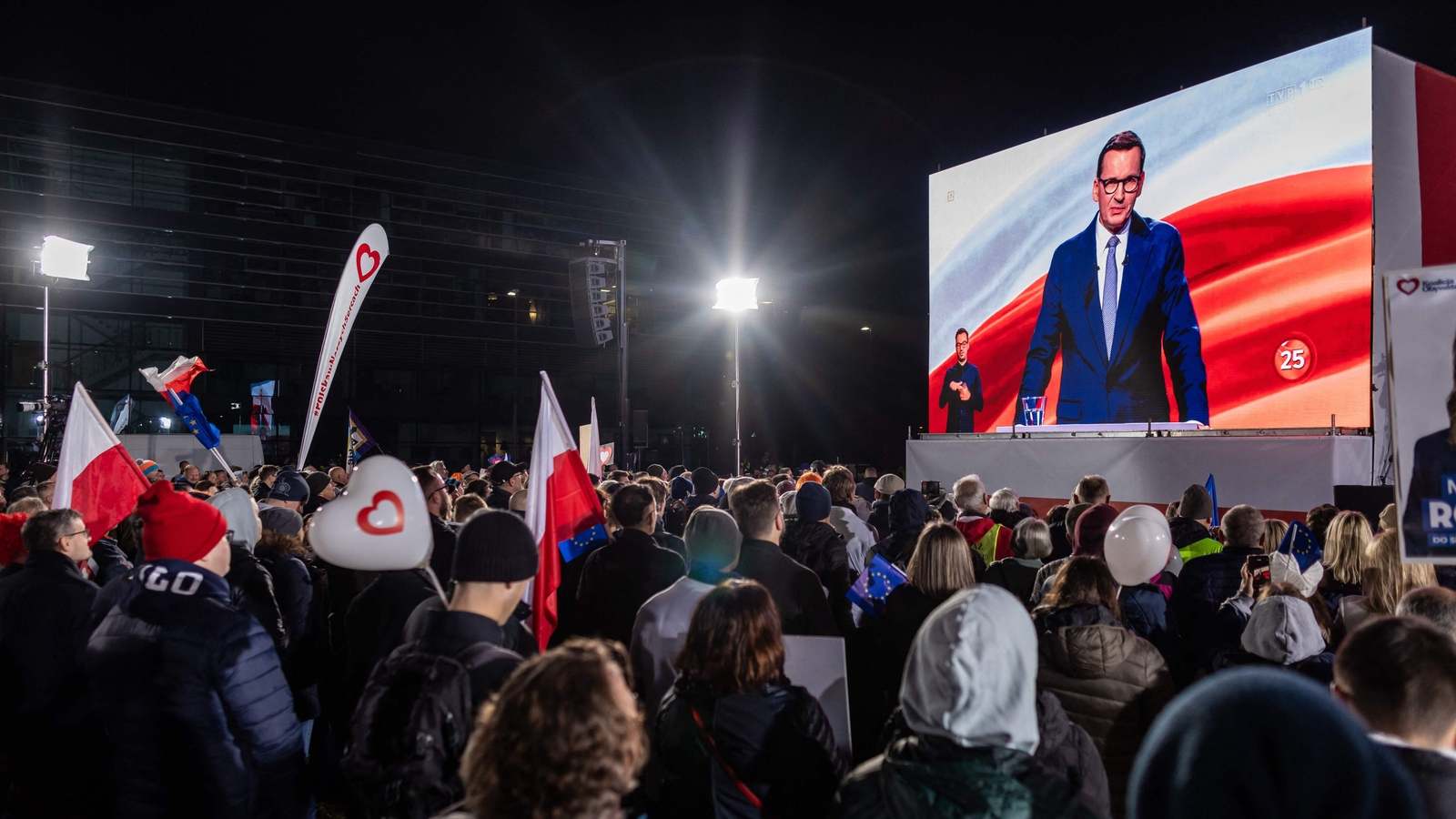 Largest parties fail to shine in Polish election debate