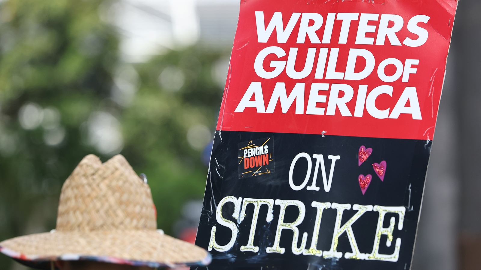 US writers vote to approve deal that ended strike