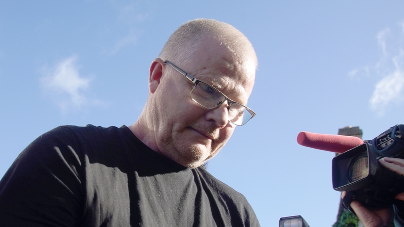 'Baol ann go gcaithfear amach an cás i gcoinne Richard Satchwell'