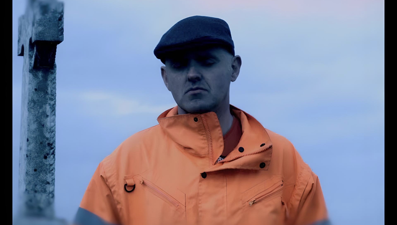 Behind the music - Stray Planets