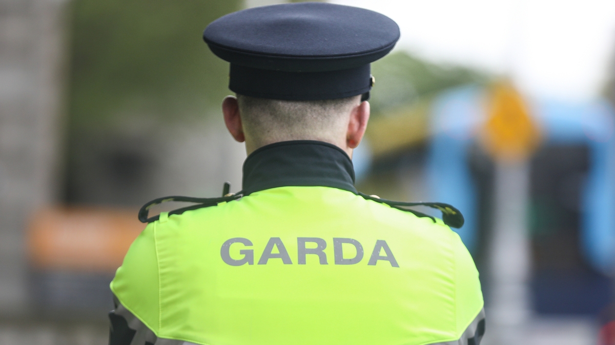 Senior garda discontent over retirement tax bills | News At One - RTÉ ...