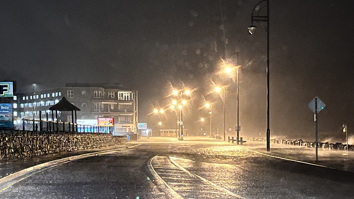 Road disruption accorss the country with local authorities beginning ...