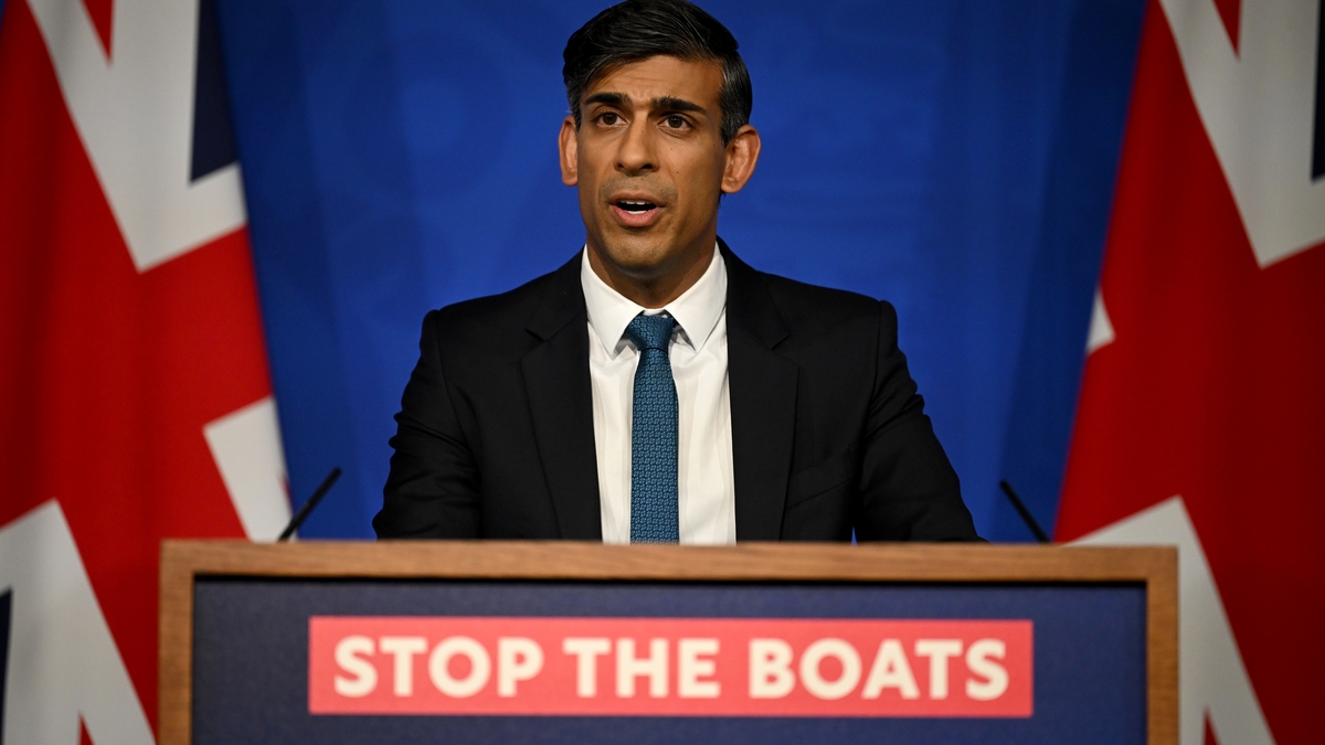 UK plan to cut net migration | Today with Claire Byrne - RTÉ Radio 1