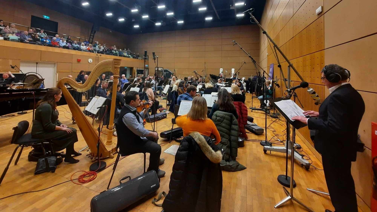 Sharon Carty and Gavan Ring duetting live in Studio 1 | Lorcan Murray's ...