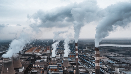 Global CO2 emissions from fossil fuels rise in 2023