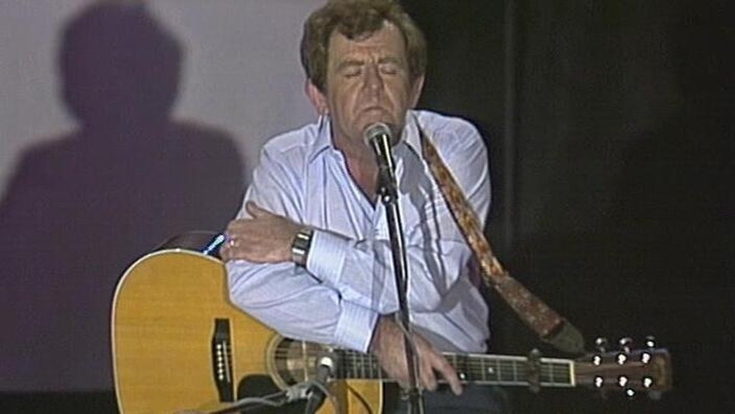 RTÉ Archives | Arts and Culture | Paddy Reilly At The Stadium