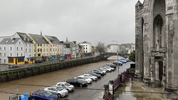 Small number of premises in Bantry flooded after storm