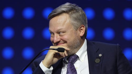 BP names Murray Auchincloss as permanent CEO