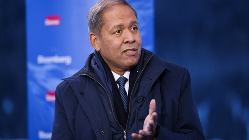 Davos: Bank CEOs worry about competition, economy