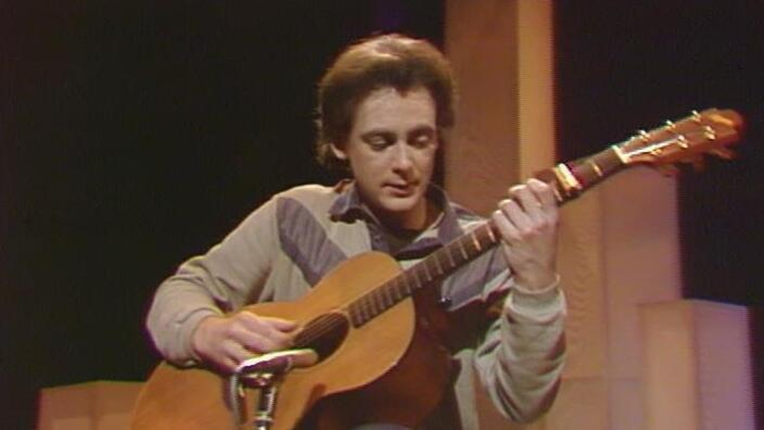 RTÉ Archives | Arts and Culture | Liam Deery Guitarist