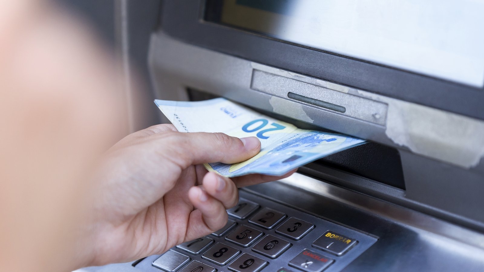 5 issues around cash and ATMs which new legislation will address