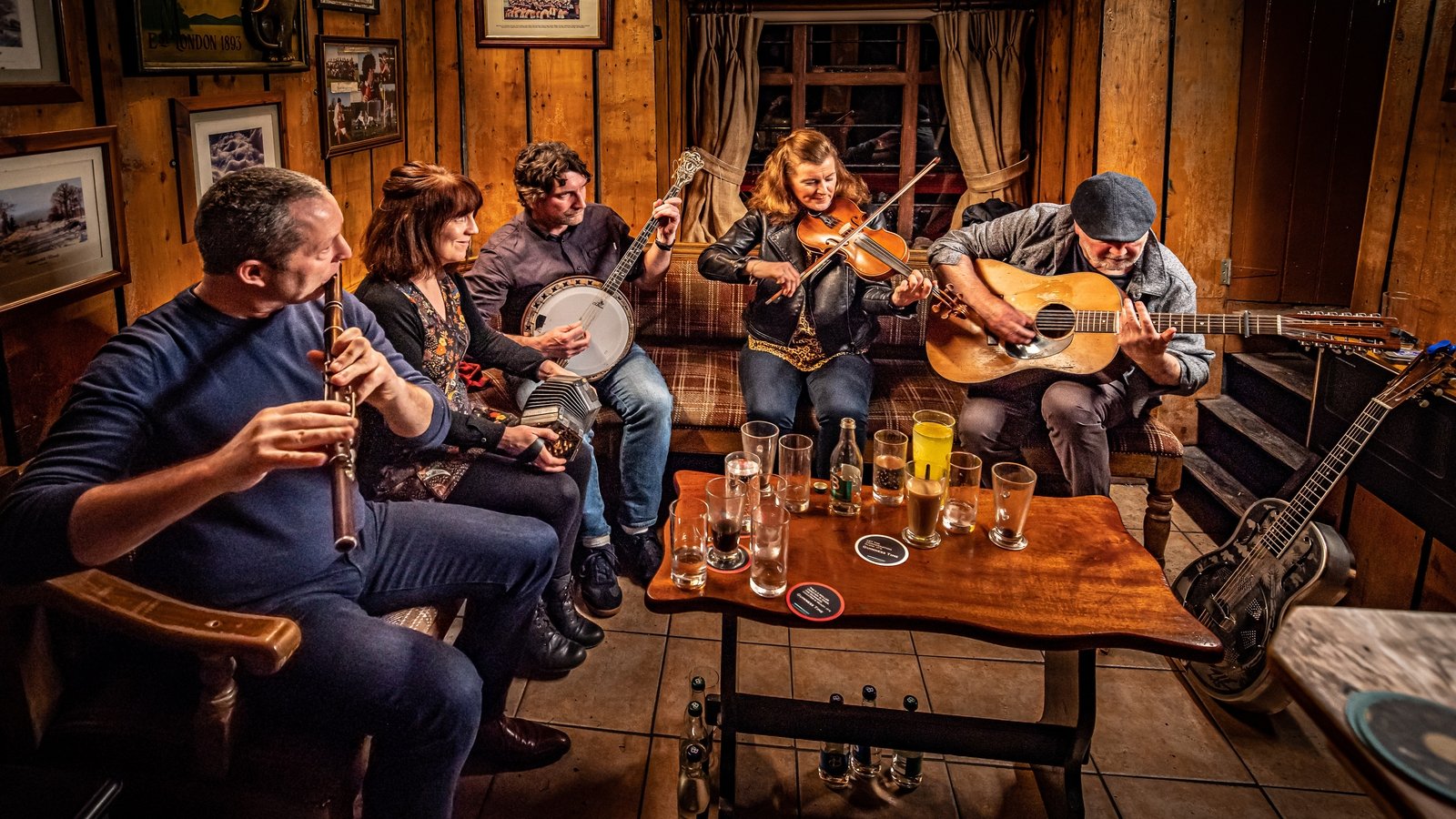 Watch: Enjoying the ceol and craic in Scut Fagans pub in Meath