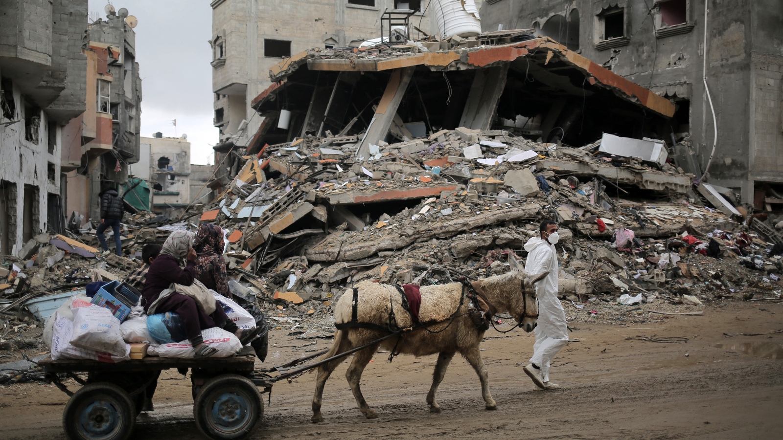 US to build temporary port to deliver Gaza aid