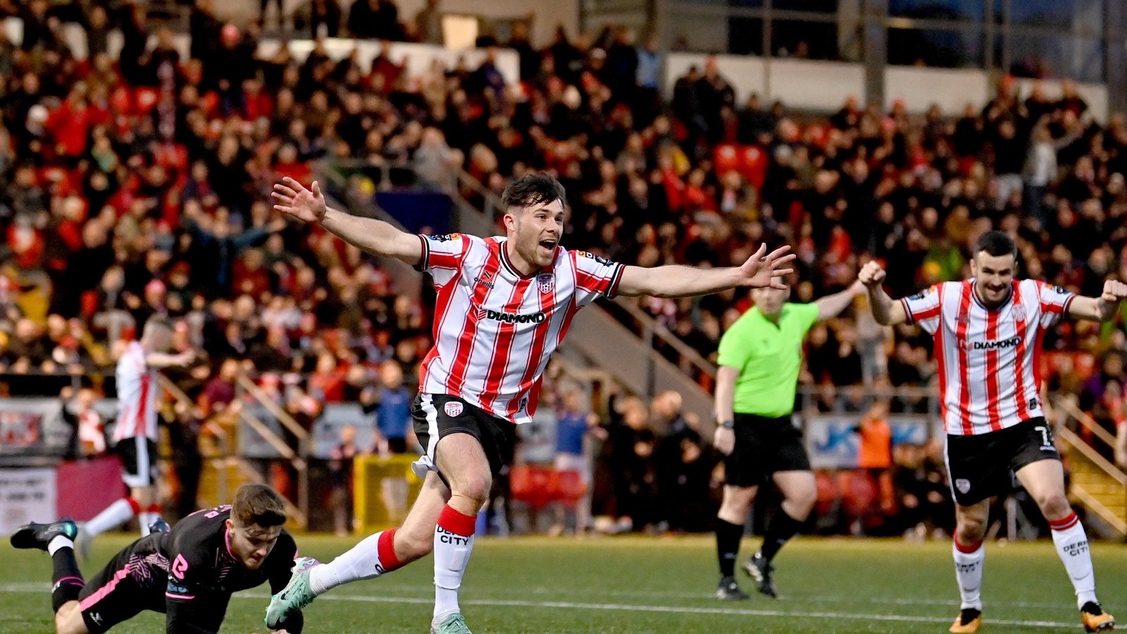 Derry up to second after casting Dundalk aside