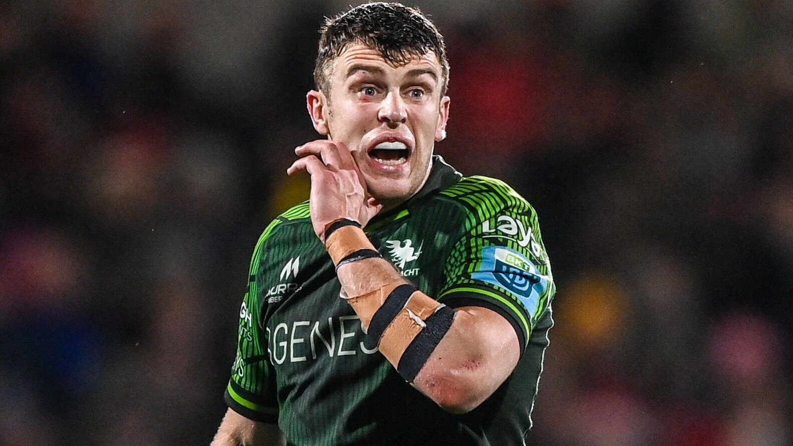 Munster announce signing of Farrell from Connacht