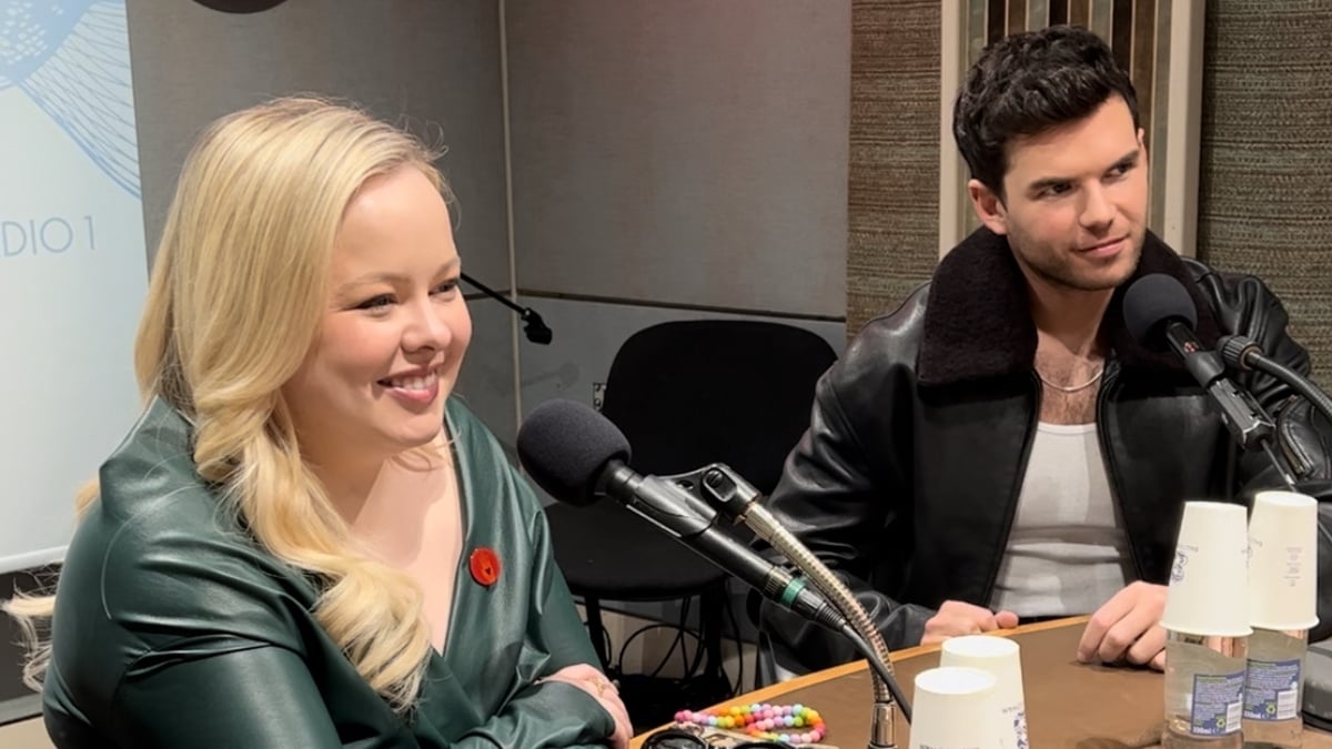 Bridgerton stars Nicola Coughlan and Luke Newton | The Ray D'Arcy Show ...