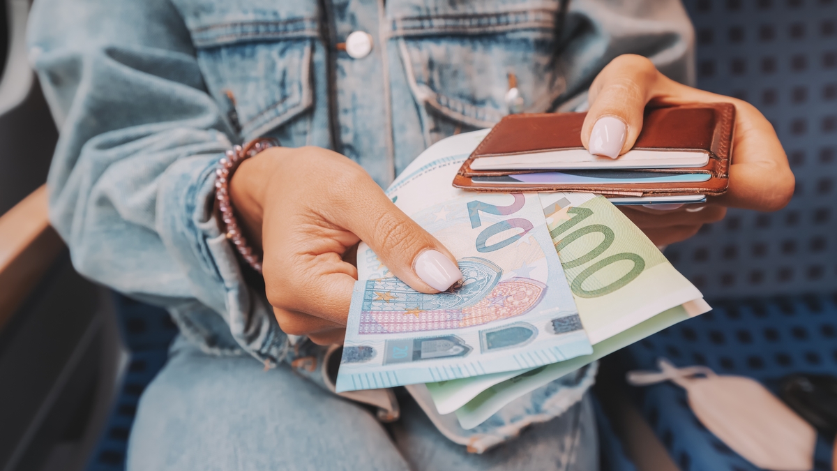 Exaggerated product claims & misleading prices among advertising ...