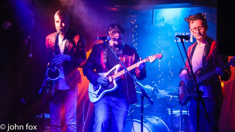 Behind the music - Pointbreak