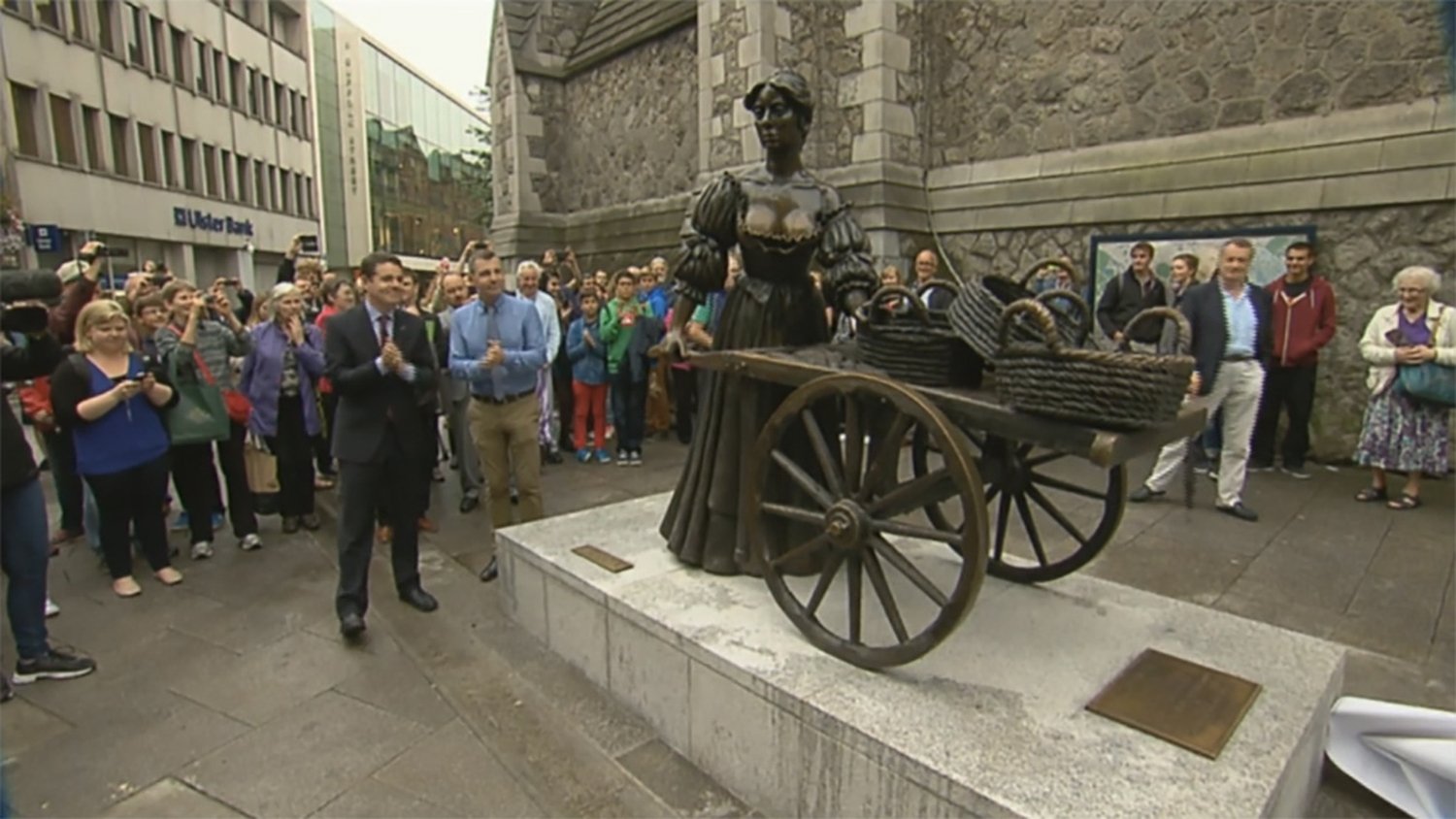 RTÉ Archives | Arts and Culture | Molly Malone Moves