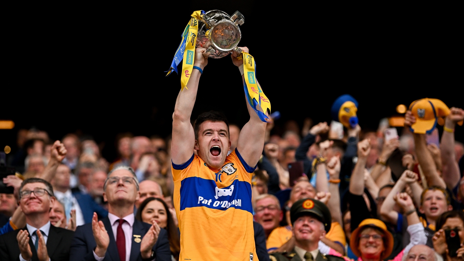 Clare find extra gear to edge Cork in epic final