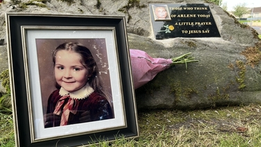 Video | Memorial plaque unveiled for girl missing since 1994 | RTÉ