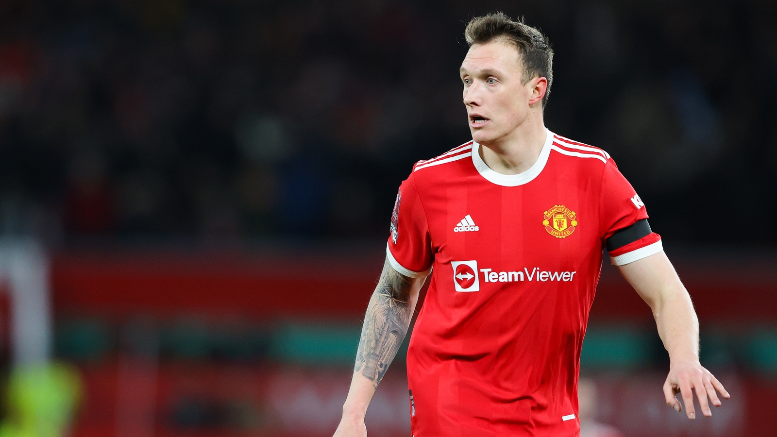 Former Man United defender Jones confirms retirement